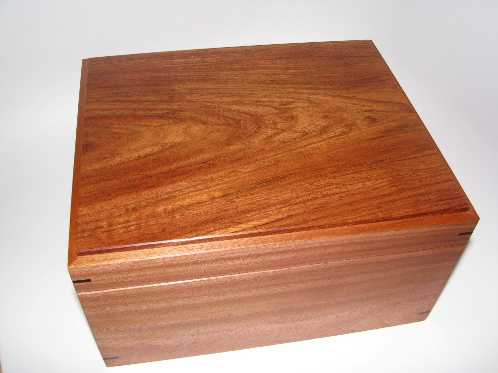 Large Fine Handcrafted Wooden Keepsake Box With Mahogany, Brazilian ...